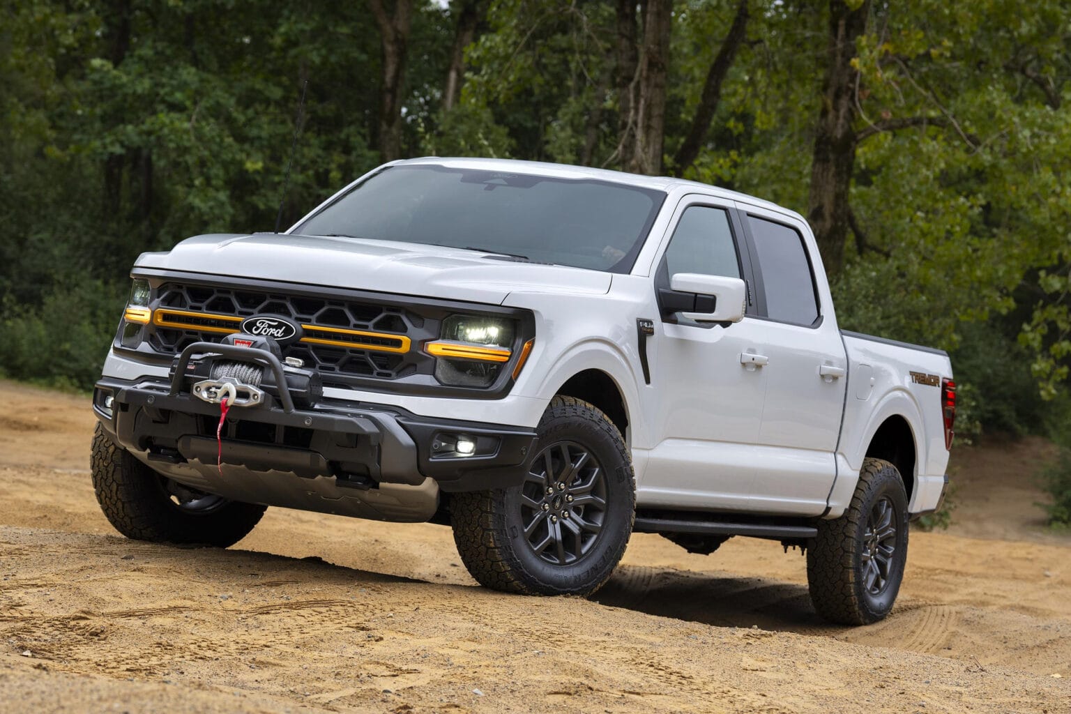 How To Take Apart Ford F150 Key Fob: Pry It Open » Road Momentum